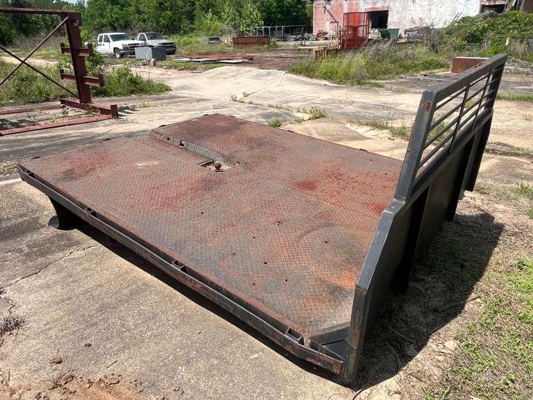16' Steel Flatbed Truck Bed w/Headache Rack - JJ Merchant