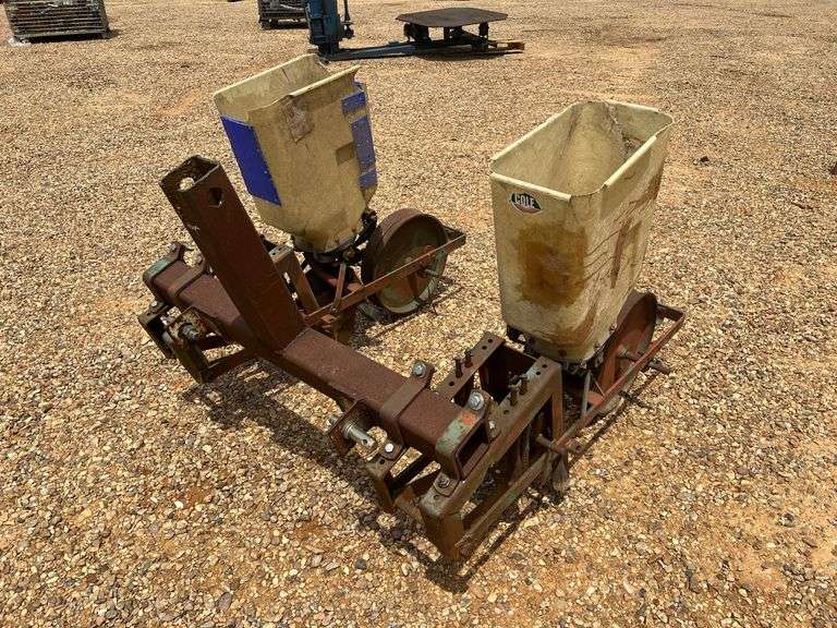 Cole 2-Row Planter - JJ Merchant