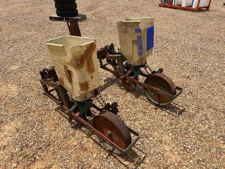 Cole 2-Row Planter - JJ Merchant