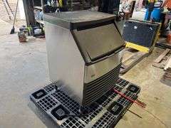 Manitowoc Ice Maker - JJ Merchant