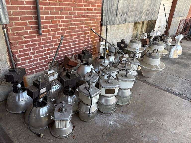 (35) Commercial Warehouse Lights - JJ Merchant LLC