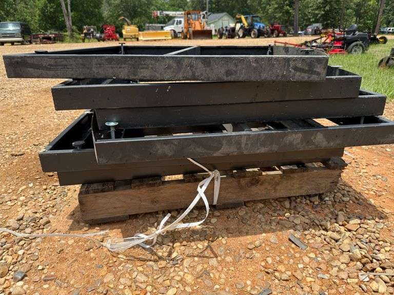 (6) Steel Square Frames - JJ Merchant LLC