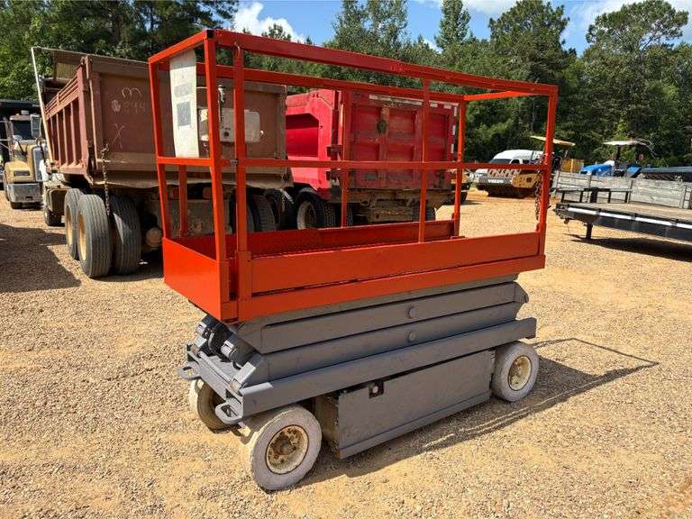 SkyJack SJ 4632 Scissor Lift - JJ Merchant LLC