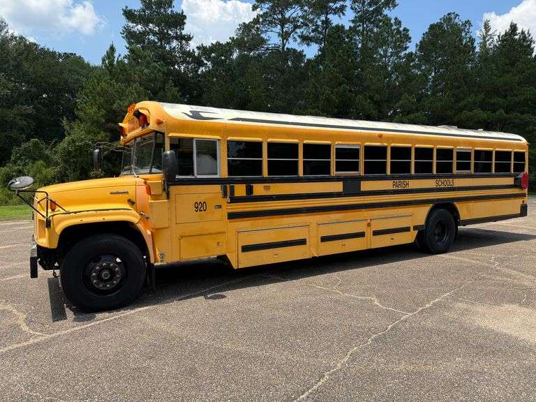2003 Chevrolet B7 Blue Bird 72 Passenger Bus (119,246 Miles) - JJ ...