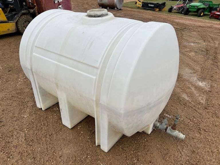 Plastic water Tank - JJ Merchant LLC