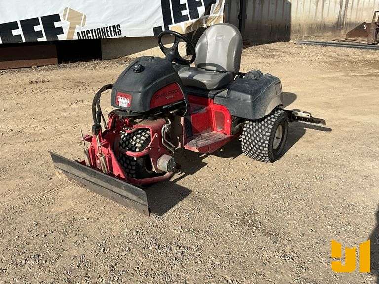 TORO 5040 SAND PRO 313000180 - Jeff Martin Auctioneers, Inc.