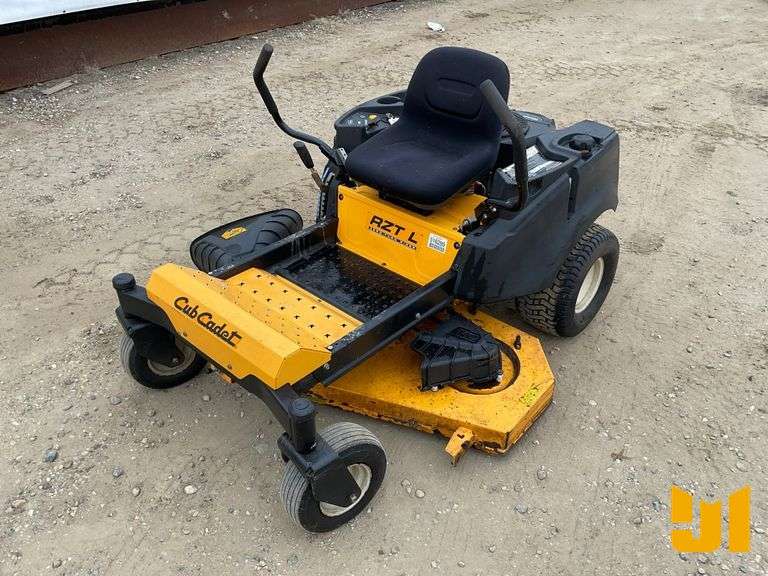 CUB CADET RZT-L ZERO TURN SN: 1D104H10308 - Jeff Martin Auctioneers, Inc.