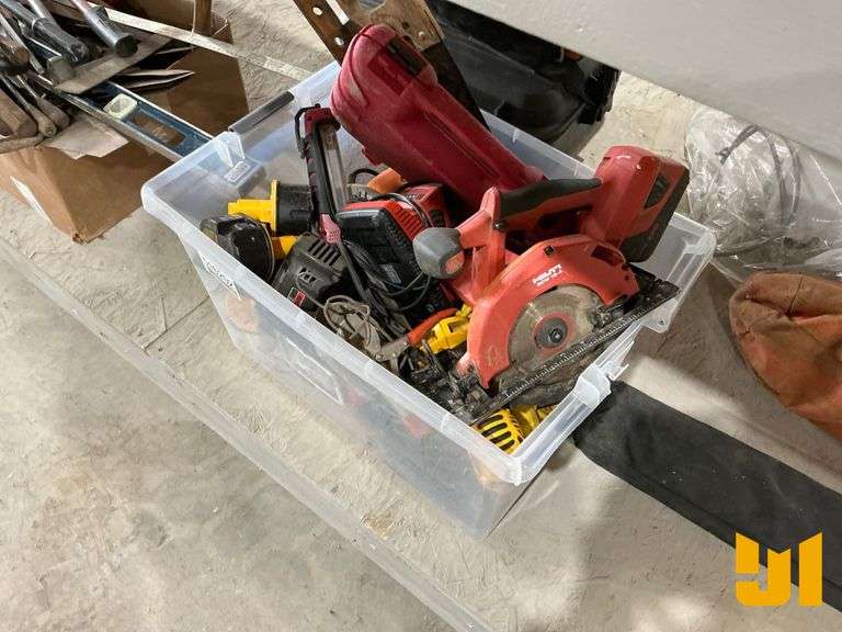 AN ASSORTMENT OF POWER TOOLS - Jeff Martin Auctioneers, Inc.