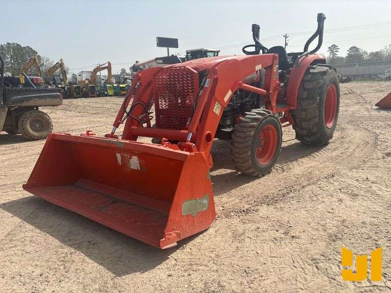 KUBOTA L3940 4X4 TRACTOR W/ LOADER - Jeff Martin Auctioneers, Inc.