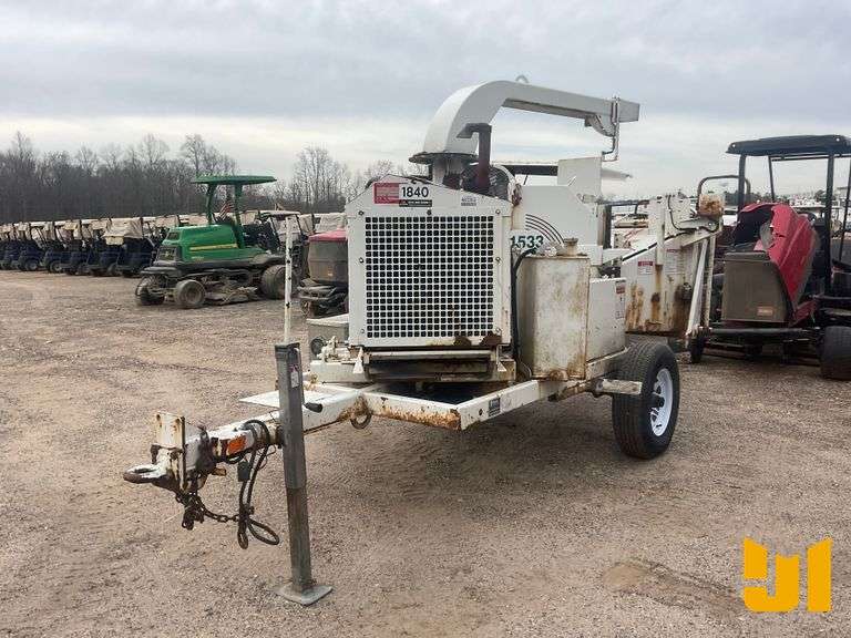 BANDIT 200UC CHIPPER SN: 4FNUS1611FR02628 - Jeff Martin Auctioneers, Inc.