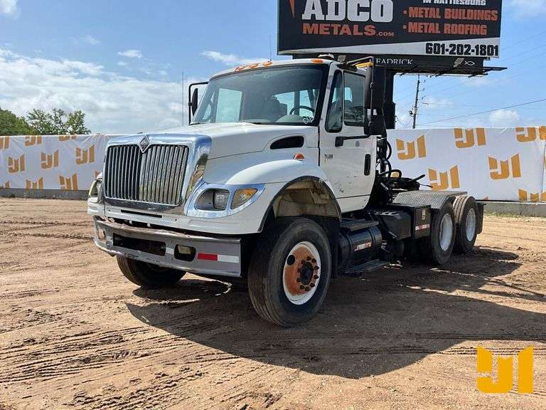 2004 INTERNATIONAL 7600 6X4 TANDEM AXLE DAY CAB TRUCK TRACTOR VIN ...