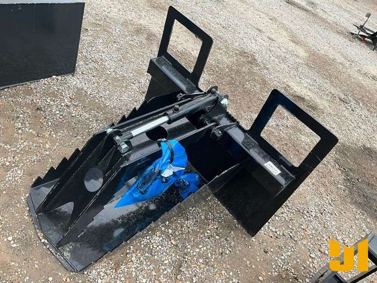 TREE SPADE BUCKET - Jeff Martin Auctioneers, Inc.