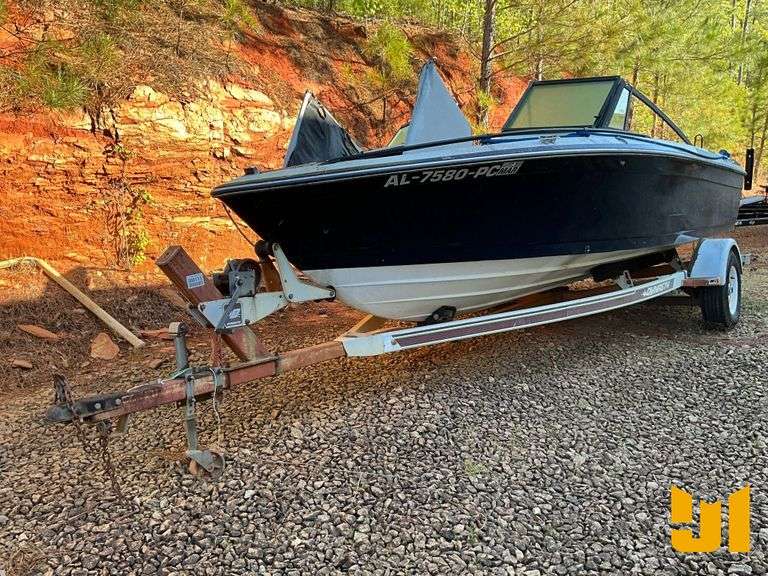 DYNASTY VIN MJIA0438A888 SKI BOAT HULL - Jeff Martin Auctioneers, Inc.