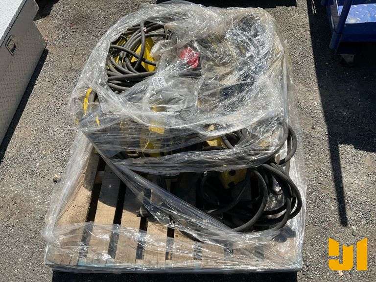 PALLET OF ELECTRIC SPIDER BOX - Jeff Martin Auctioneers, Inc.
