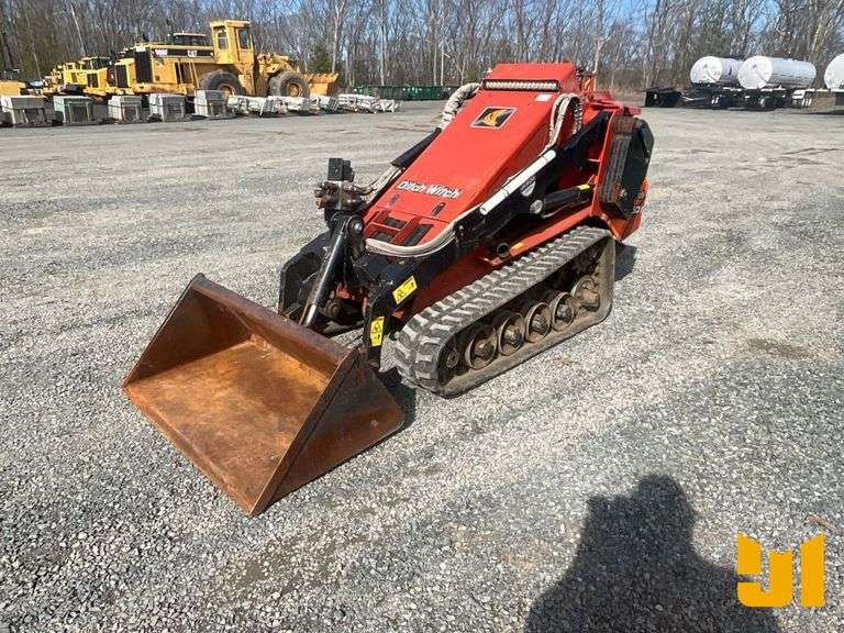 2017 DITCH WITCH SK1550 STAND ON MULTI TERRAIN LOADER SN ...