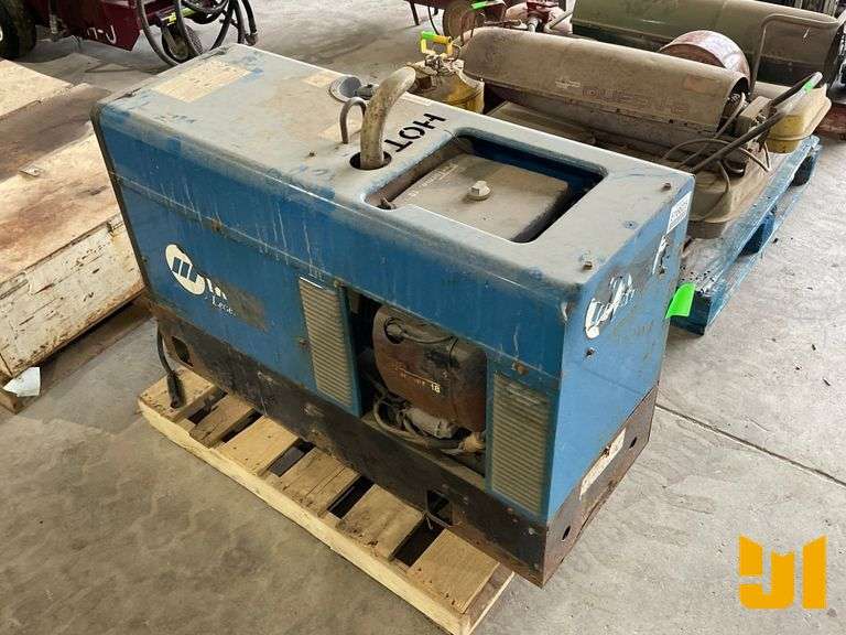 MILLER LEGEND 225 AMP SKID MOUNTED WELDER SN: KK112288 - Jeff Martin ...