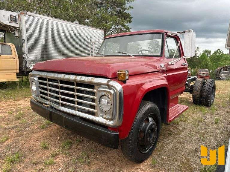 FORD F600 SINGLE AXLE CAB & CHASSIS VIN: F60EVAJ0623 - Jeff Martin ...
