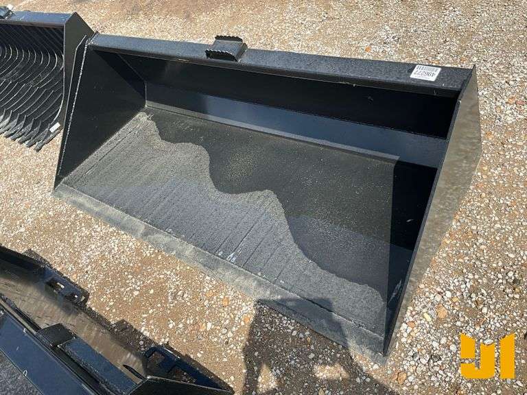 UNUSED KC 78 INCH SMOOTH BUCKET - Jeff Martin Auctioneers, Inc.