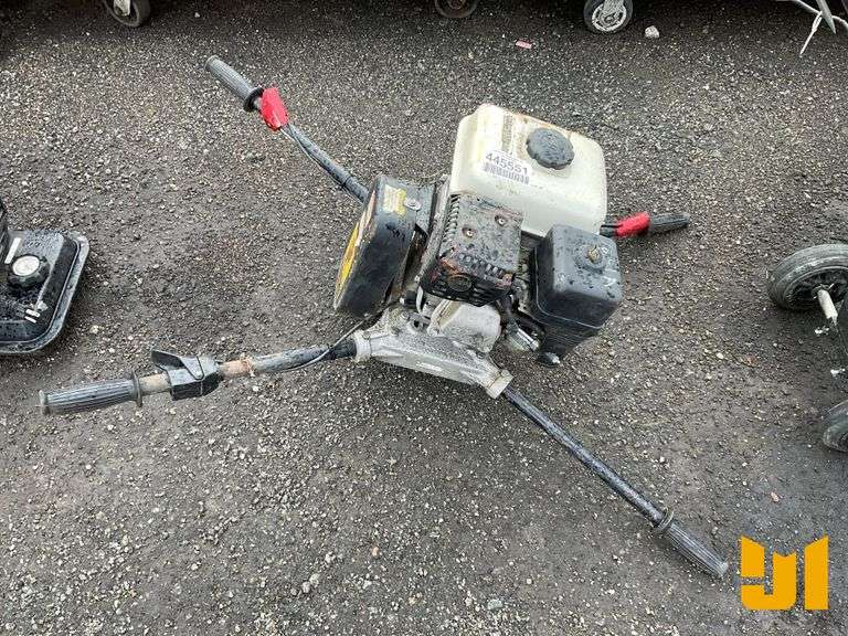 GROUNDHOG 2 PERSON AUGER, HONDA GX 160 ENGINE - Jeff Martin Auctioneers ...