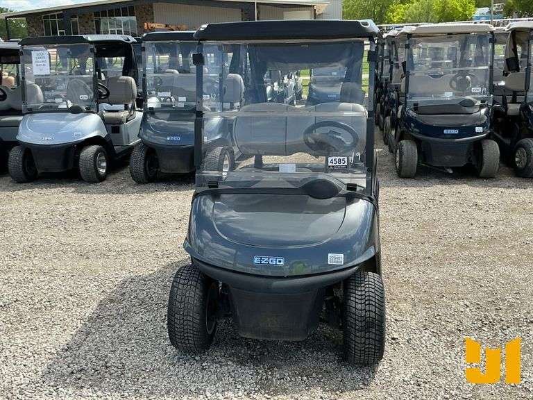 2019 EZ GO RXV GOLF CART 5512232 - Jeff Martin Auctioneers, Inc.