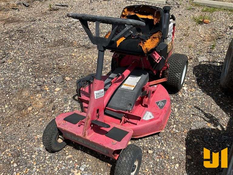 SNAPPER RIDING MOWER - Jeff Martin Auctioneers, Inc.