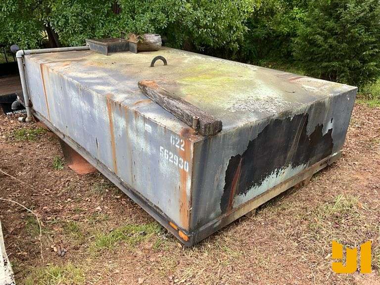 15’ WATER TANK BODY, 8’ X 12’ WATER TANK, TOOLBOX, - Jeff Martin ...