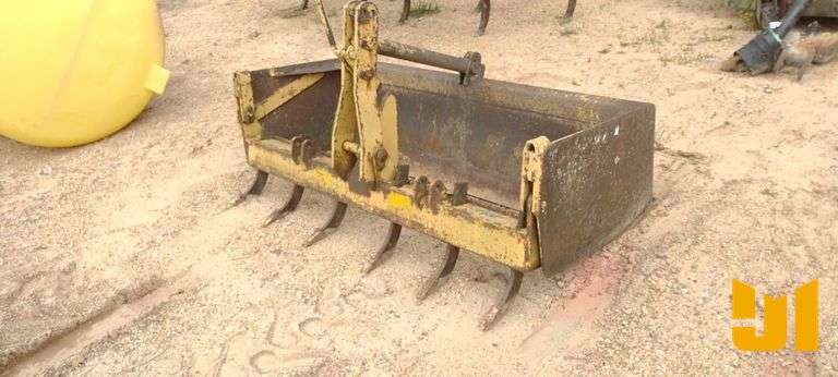 GILL STANDARD DUTY 5.5' BOX BLADE - Jeff Martin Auctioneers, Inc.