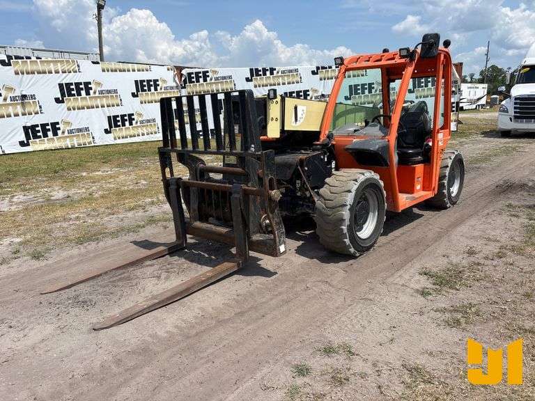 2017 JLG G5-18A 5500 LB TELESCOPIC FORKLIFT SN: 0160084227 - Jeff ...