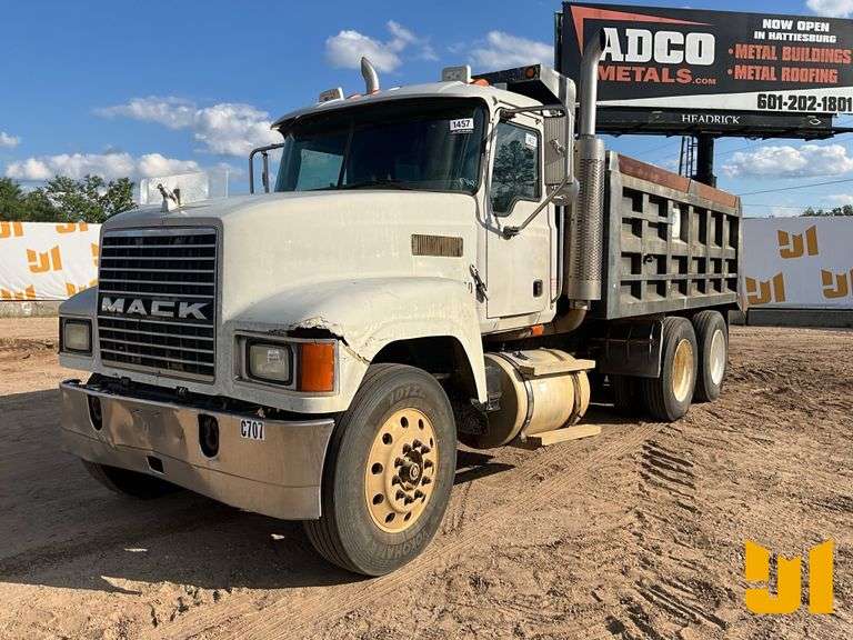 2006 MACK CHN TANDEM AXLE DUMP TRUCK VIN: 1M1AJ06Y86N003707 - Jeff ...