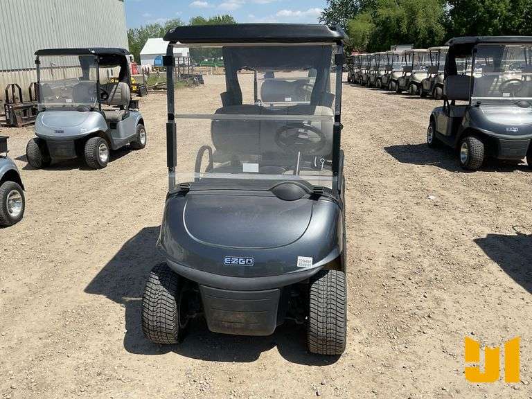 2019 EZ GO RXV GOLF CART 5512251 - Jeff Martin Auctioneers, Inc.