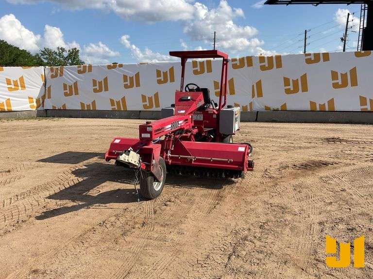2019 BROCE BW260 BROOM TRACTOR SN: 201905 - Jeff Martin Auctioneers, Inc.