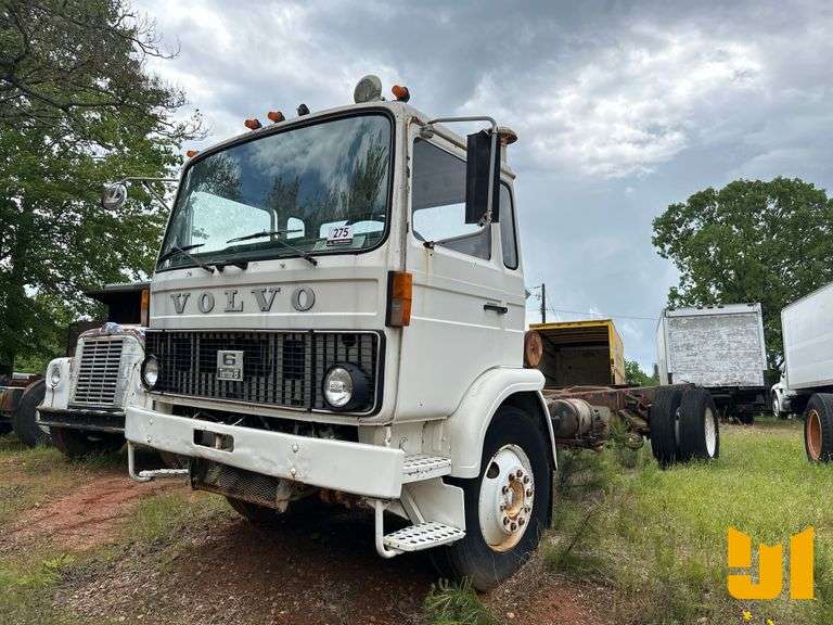 1985 VOLVO CAB OVER ENGINE LT S CAB & CHASSIS VIN: YB3L06BA9FB031629 ...