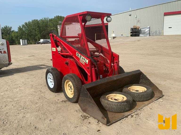 GEHL HL-2500-A HYDRACAT SKID STEER SN: 006241 - Jeff Martin Auctioneers ...