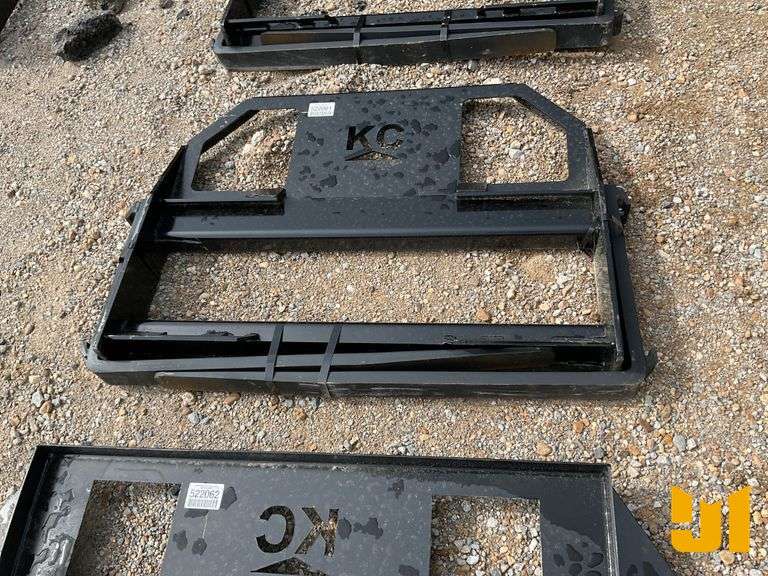 UNUSED 2025 KC 45" FORK FRAME - Jeff Martin Auctioneers, Inc.