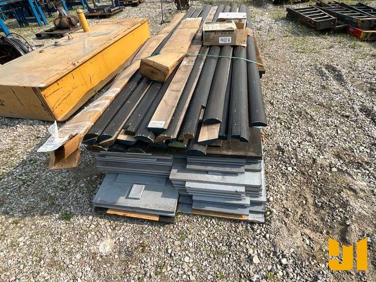 BUNDLE OF HALF ROUND BOARDS & VARIOUS SIZE OSB PANELS - Jeff Martin ...