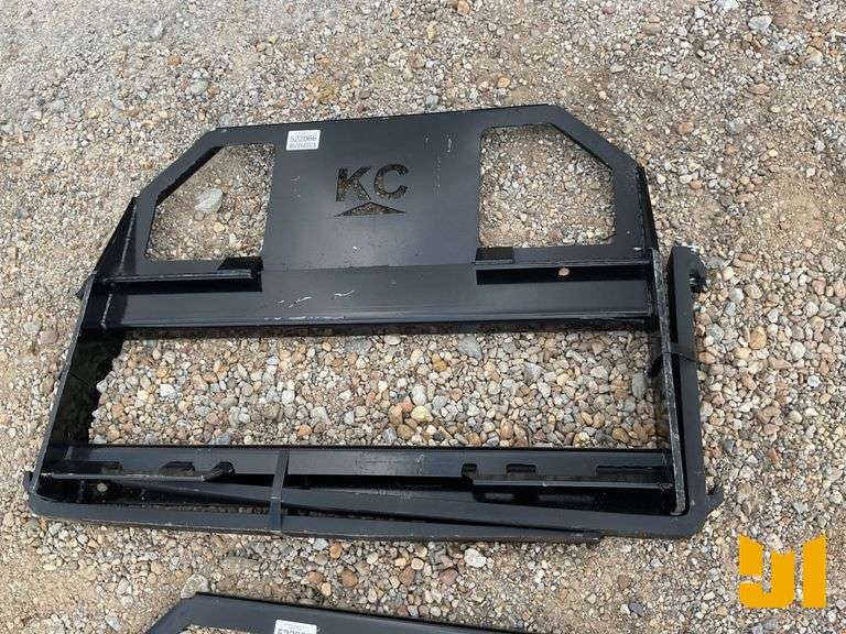UNUSED 2025 KC 45" FORK FRAME - Jeff Martin Auctioneers, Inc.