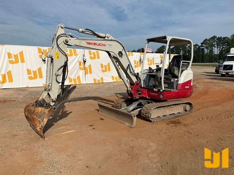 2020 TAKEUCHI TB240 MINI EXCAVATOR SN: 124005596 - Jeff Martin ...