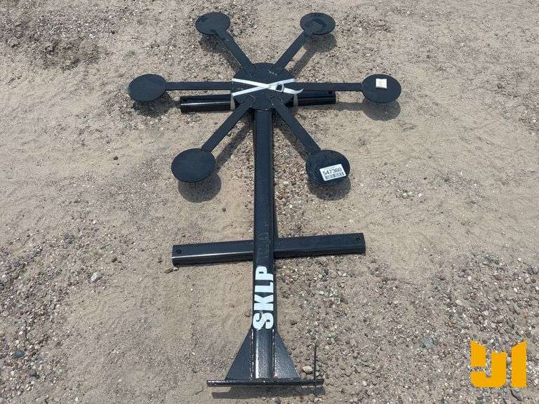 UNUSED WINDMILL SHAPED SHOOTING TARGET - Jeff Martin Auctioneers, Inc.