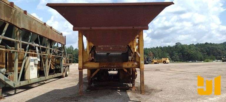 CEC ROADRUNNER SCREEN IT PORTABLE SCREENING PLANT - Jeff Martin ...