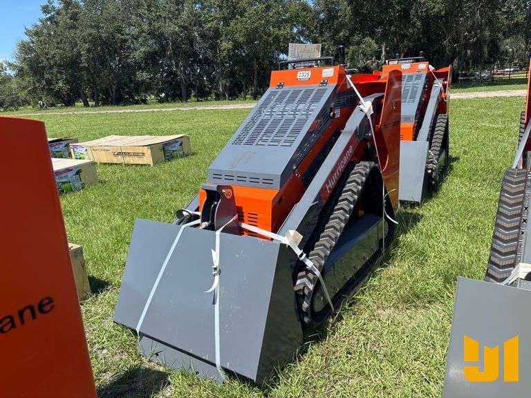 UNUSED 2025 HURRICANE HR700 STAND ON MULTI TERRAIN LOADER - Jeff Martin ...