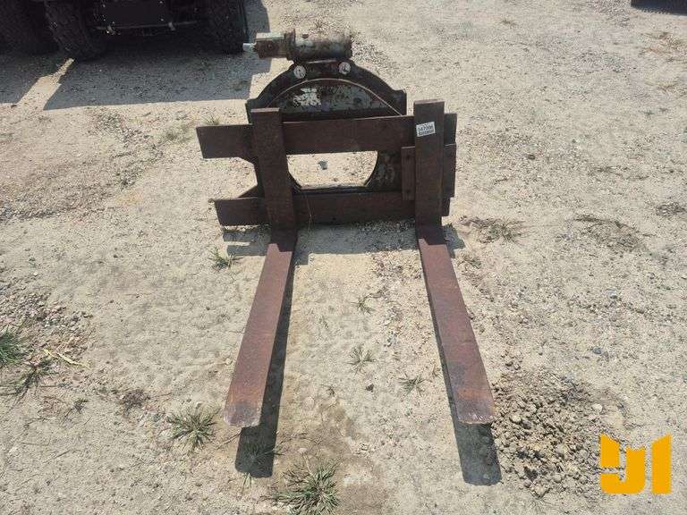 44 IN. ROTATING FORKS - Jeff Martin Auctioneers, Inc.