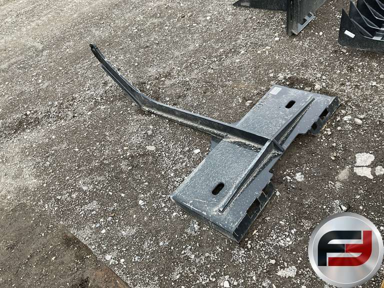 TREE BOOM - Freije & Freije Auctioneers