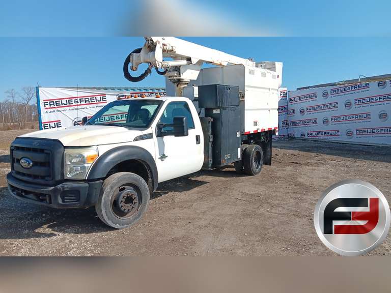 2011 FORD F-550 ARTICULATING & TELESCOPIC BUCKET TRUCK ALTEC AT35-G VIN: 1FDUF5GT3BEB05842 ...