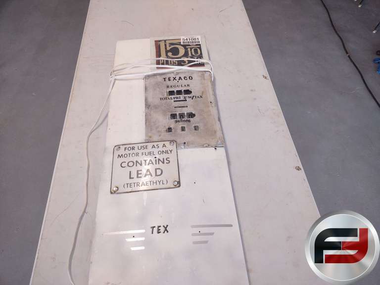 VINTAGE METAL GAS PUMP PANEL WITH SIGNAGE LIGHTS UP - Freije & Freije ...