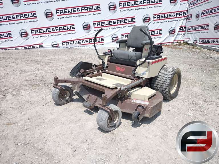 GRASSHOPPER 225 ZERO TURN SN: 5111150 - Freije & Freije Auctioneers