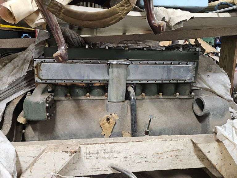 1936 Packard Engine in a crate - Land of Goshen Auction House
