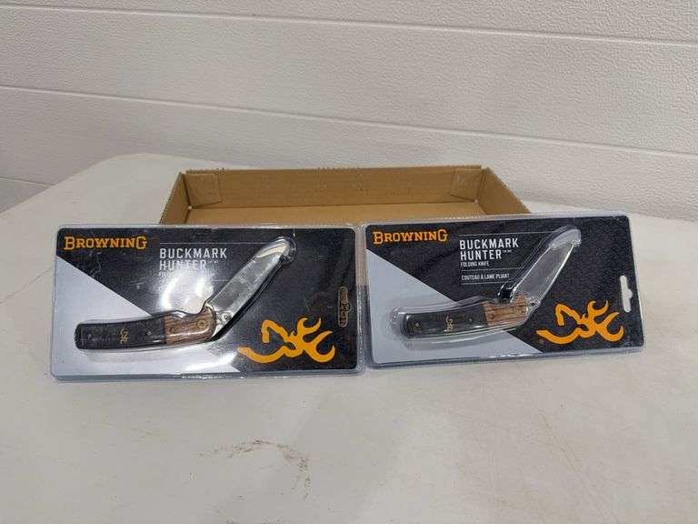 Browning Buck Knives - Ruhter Auction & Realty, Inc.