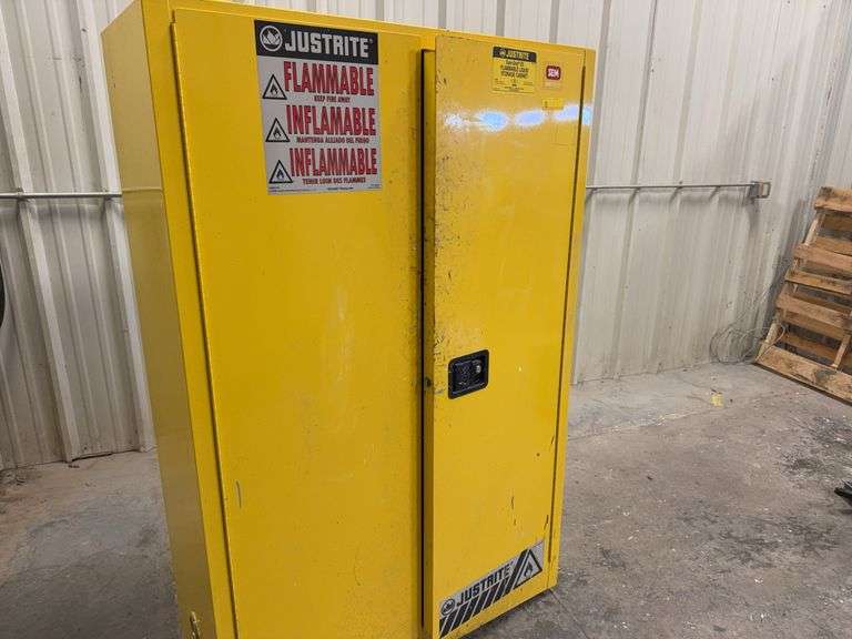 Justrite Sure-Grip EX flammable liquid storage cabinet - Ruhter Auction ...