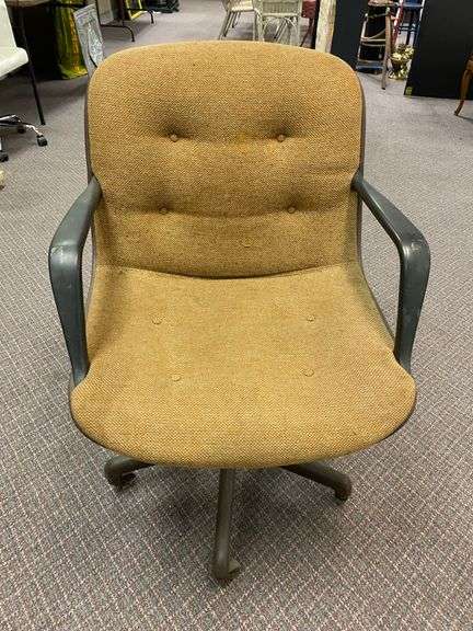 Circa 1970 Steelcase Rolling Chair - BidSells