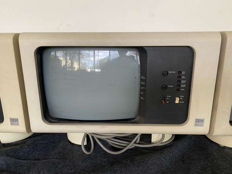 Vintage IBM 5251 System/34 CRT Display Terminal - BidSells